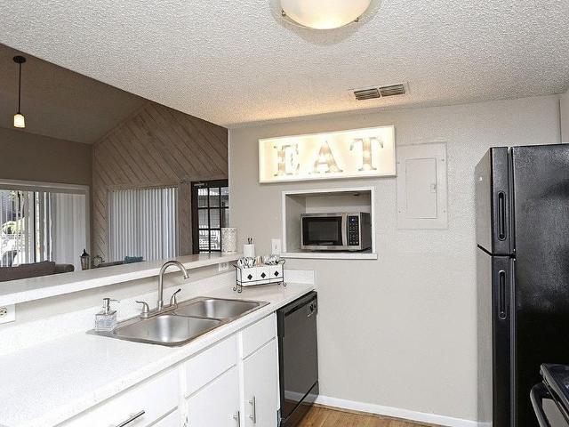 Sandcastle Apartments 1 Bedroom Apartment for Rent at 6701 Everhart Rd, Corpus Christi, TX 78413 South Side