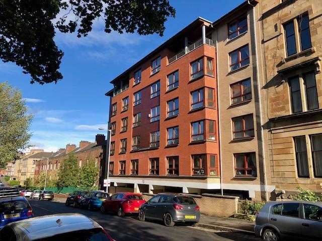 Sanda Street, Glasgow, G20 2 bed flat to rent £1,450 pcm £335 pw