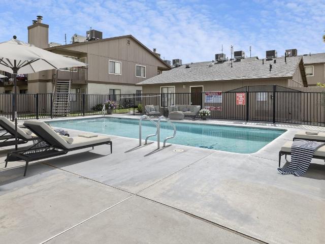 Sandalwood Garden 2 Bedroom Apartment for Rent at 3880 N Fruit Ave, Fresno, CA 93705