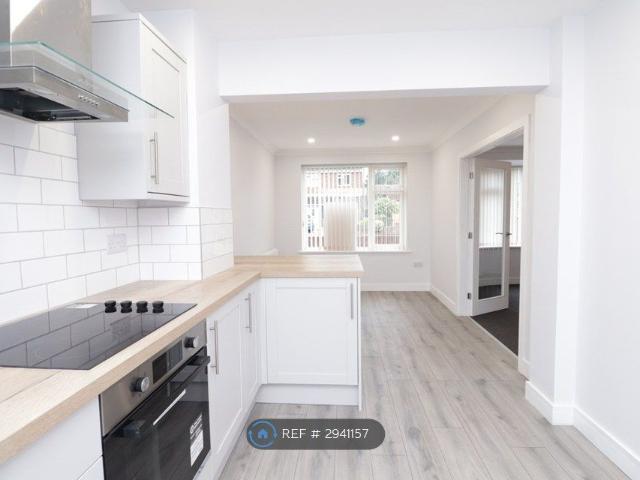 Sandall Park Drive, Doncaster DN2, 3 bed semi detached house to rent, £1,150 pcm | PrimeLocation