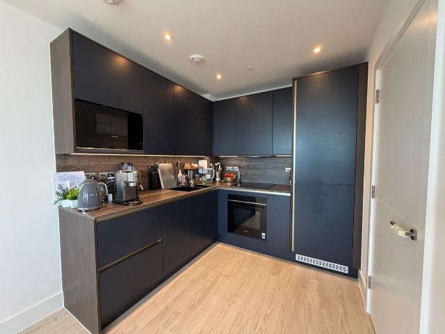 Sanday Drive, London NW9, 1 bed flat to rent, £2,050 pcm | PrimeLocation