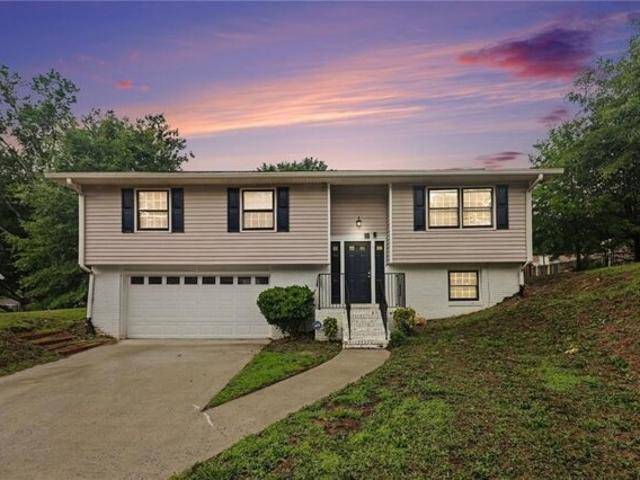 Sandgate Cir, Atlanta, Home For Sale