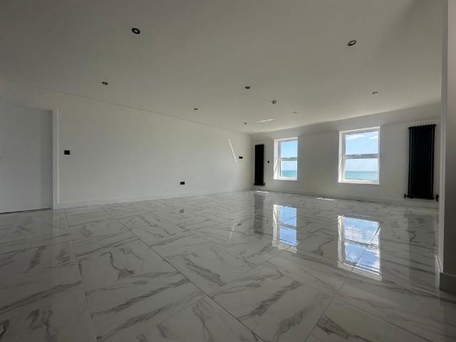 Sandgate Esplanade, Sandgate 3 bed apartment to rent £1,800 pcm £415 pw