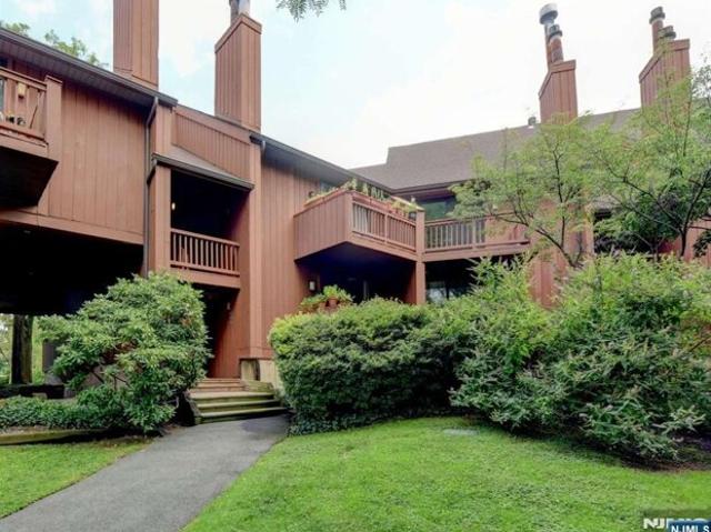 Sanderling Ct Unit,secaucus, Home For Sale