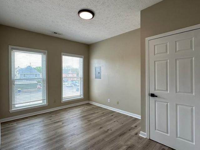Sanders Flats 1 Bedroom Apartment for Rent at 101 103 101 103 N Franklin 300 W Main St Muncie, IN 47305