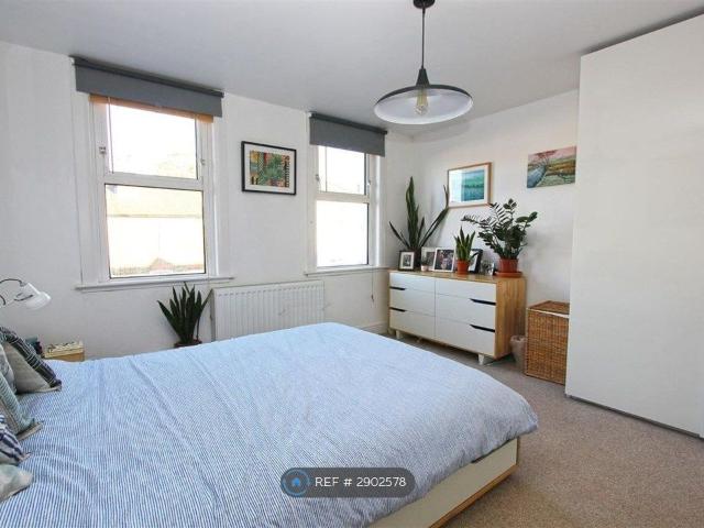 Sanderstead Road, South Croydon CR2, 4 bed terraced house to rent, £2,600 pcm | PrimeLocation