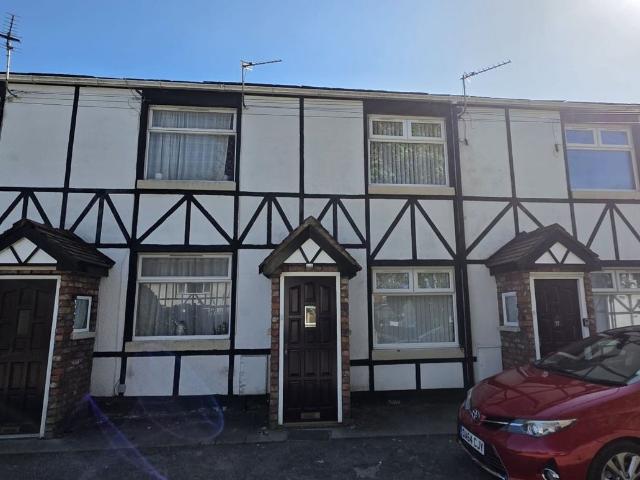 Sandfold, Stockport SK5, 3 bed property to rent, £1,200 pcm | PrimeLocation