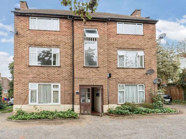 Sandford Court, Aldershot GU11, 1 bed flat to rent, £900 pcm | PrimeLocation