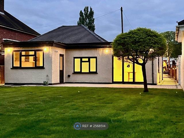 Sandhills Lane, Virginia Water GU25, Room to rent, £900 pcm | PrimeLocation