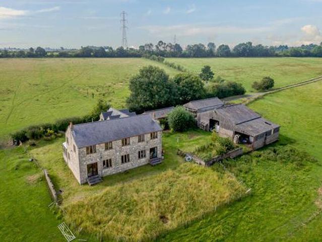 Sandhills, Thorner, 9 Bedroom Detached