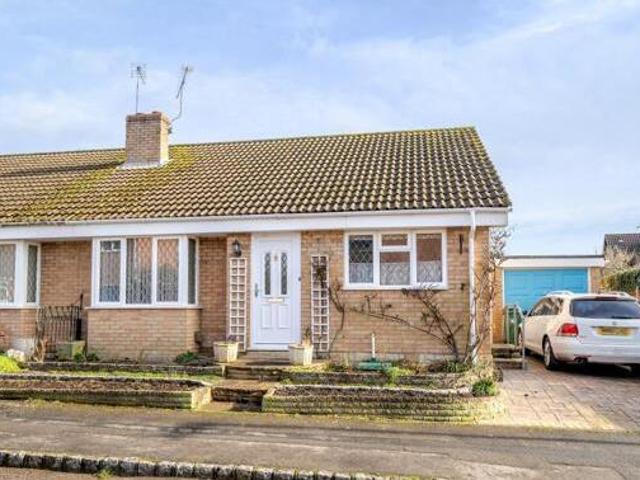 Sandhurst, Berkshire, 2 Bedroom Semi detached