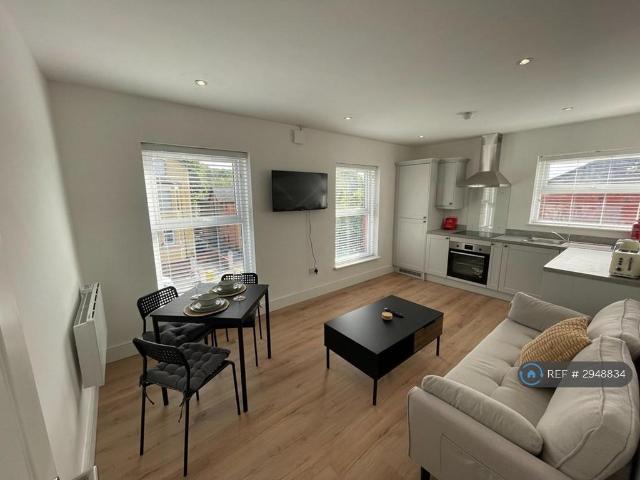 Sandhurst Street, Liverpool, L17 2 bed flat to rent £1,150 pcm £265 pw