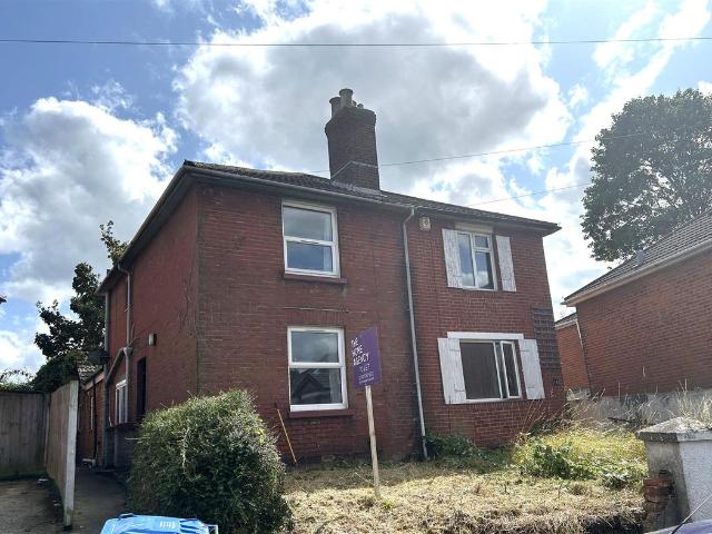 Sandhurst Road, The Polygon SO15, 4 bed semi detached house to rent, £1,750 pcm | PrimeLocation