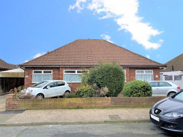 Sandon Road, Cheshunt EN8, 2 bed bungalow to rent, £1,975 pcm | PrimeLocation