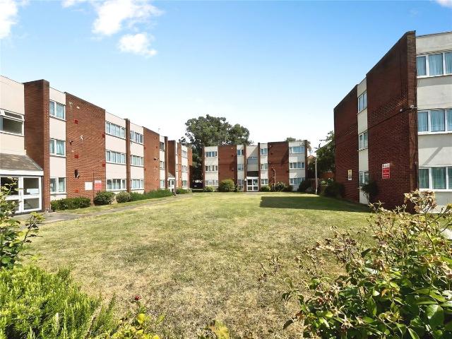 Sandown Close, Hounslow TW5, 2 bed flat to rent, £1,850 pcm | PrimeLocation