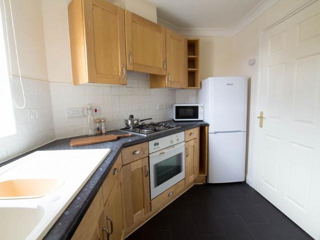 Sandown Court, Worth, Crawley