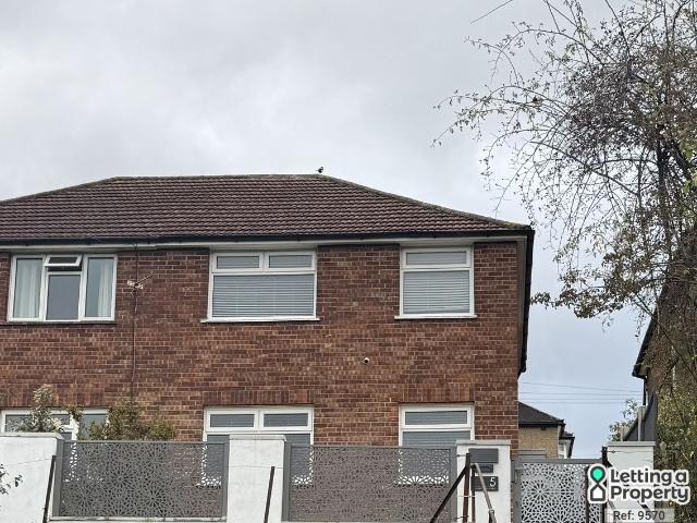 Sandown Road, Coulsdon, Surrey CR5, 3 bed semi detached house to rent, £2,200 pcm | PrimeLocation