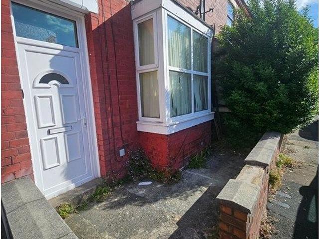 Sandown St, Manchester M18, 2 bed flat to rent, £875 pcm | PrimeLocation