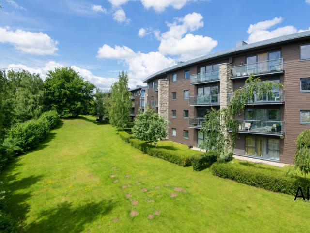 Sandling Park, Sandling Lane, Maidstone ME14, 2 bed flat to rent, £1,450 pcm | PrimeLocation