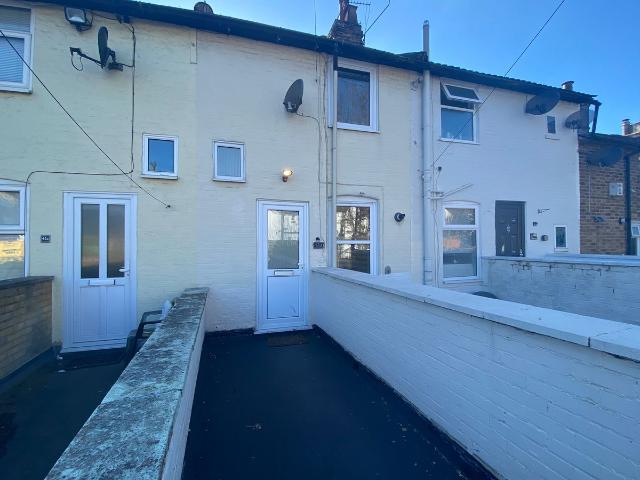Sandling Road, Maidstone ME14, 2 bed maisonette to rent, £1,250 pcm | PrimeLocation