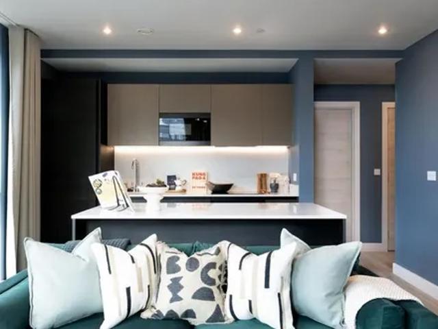Sandman Signature Glasgow Hotel, 375 West George Street, Glasgow, G2 4LW, United Kingdom | 2 bed apartment for rent #167492278 | Rentberry