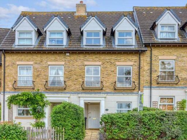 Sandmartin Crescent, Stanway, 3 Bedroom Town