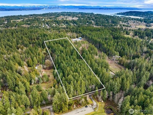 Sands Ave NE, Bainbridge Island, WA 98110