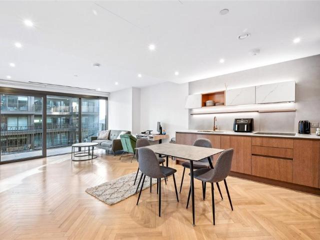 Sands End Lane, London, SW6 2 bed apartment to rent £4,200 pcm £969 pw