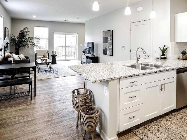 Sandstone Villas 2 Bedroom Apartment for Rent at 16251 Sandstone Plz, Omaha, NE 68116