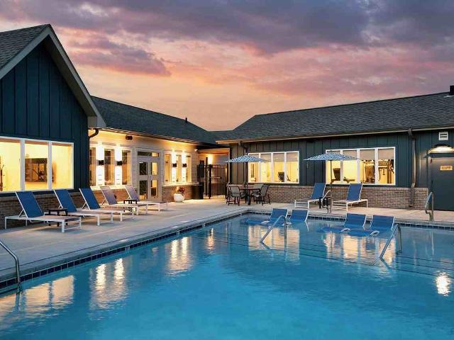 Sandstone Villas 3 Bedroom Apartment for Rent at 16251 Sandstone Plz, Omaha, NE 68116