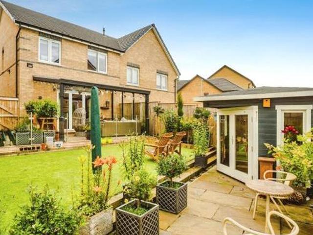 Sandpiper Court, Crosland Moor, 3 Bedroom Semi detached