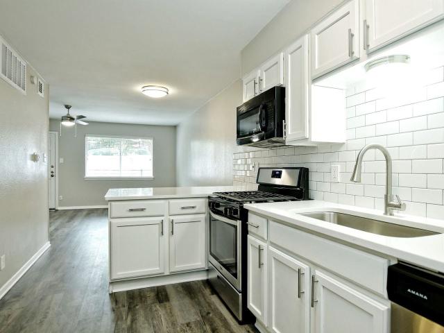 Sandpiper Apartments 2 Bedroom Apartment for Rent at 2810 Rio Grande St, Austin, TX 78705 West University