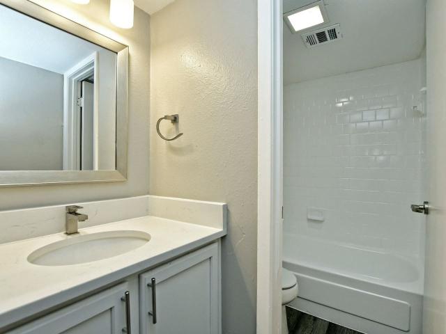 Sandpiper Apartments Studio Apartment for Rent at 2810 Rio Grande St, Austin, TX 78705 West University