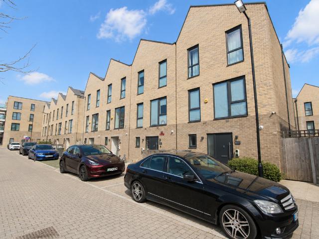 Sandpiper Drive HA2, 3 bed town house to rent, £2,700 pcm | PrimeLocation