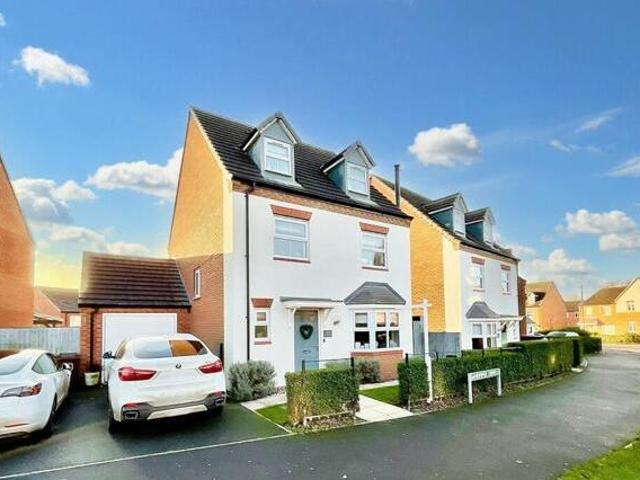 Sandpiper Drive, Stafford, 5 Bedroom Detached
