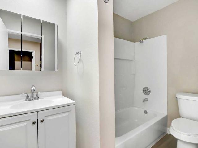 Sandra's Apartments 2 Bedroom Apartment for Rent at 1789 7th St, Riverside, CA 92507 Eastside