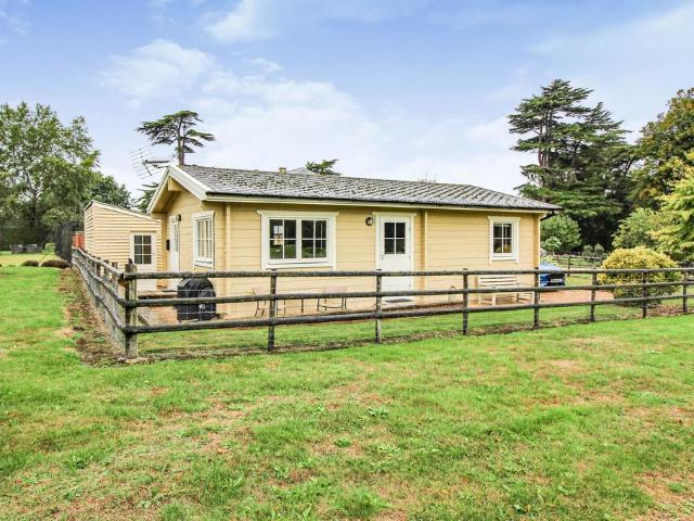 Sandridge Park, Melksham SN12 2 bed lodge to rent £1,950 pcm £450 pw