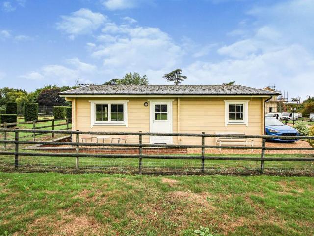 Sandridge Park, Melksham SN12 2 bed lodge to rent £1,950 pcm £450 pw