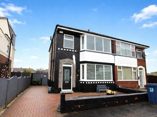 Sandringham Avenue, Leyland, 3 Bedroom Semi detached