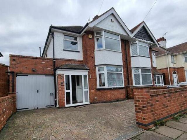 Sandringham Avenue, Leicester, 4 Bedroom Semi detached