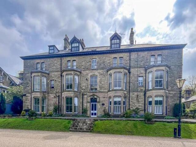 Sandringham Court, Broad Walk, 1 Bedroom Apartment
