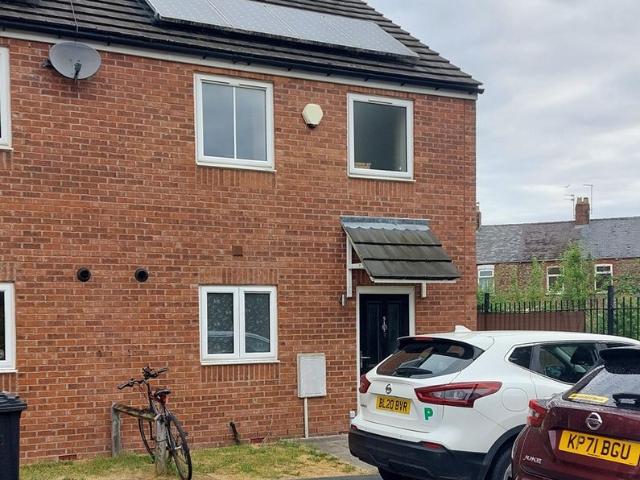 Sandringham Court, Off Haxby Road, York YO31, 3 bed semi detached house to rent, £1,625 pcm | PrimeLocation