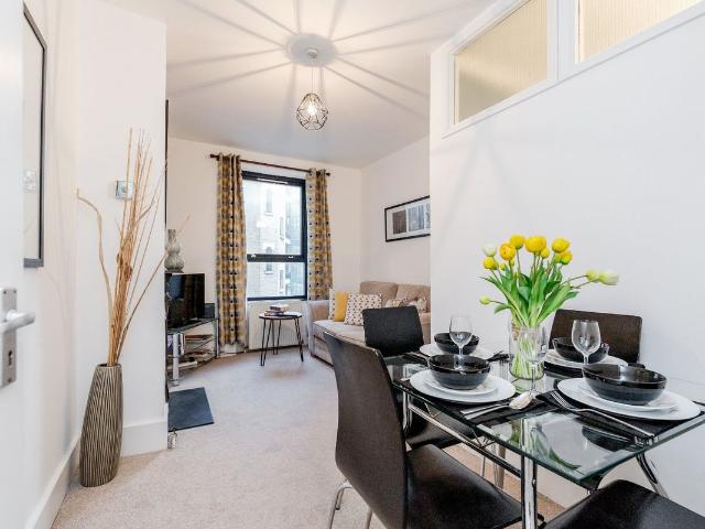 Sandringham Flats, Charing Cross Road WC2H, 1 bed flat to rent, £3,683 pcm | PrimeLocation
