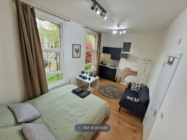 Sandringham Road, London E8, Studio to rent, £1,790 pcm | PrimeLocation