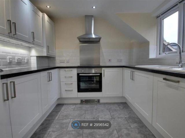 Sandy Way, Birmingham B15, 2 bed flat to rent, £1,100 pcm | PrimeLocation