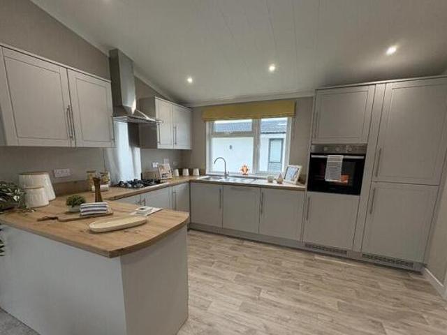 Sandy Bay, Canvey Island, Essex, 2 Bedroom Park