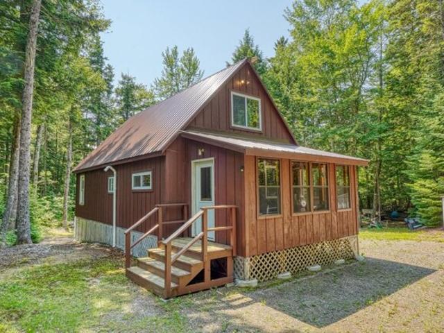 Sandy Beach Rd, Danforth, Home For Sale