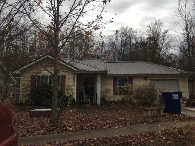 Sandy Hollow Dr NW