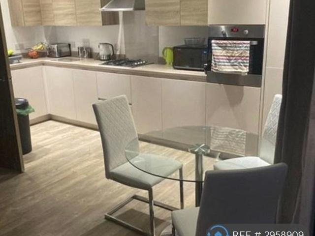 Sandy House, Barking, IG11 2 bed flat to rent £1,875 pcm £433 pw