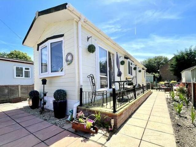 Sandy Lane, Hill Corner Farm Park, Farnborough, 2 Bedroom Mobile